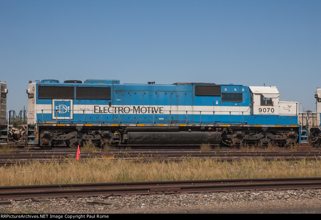 EMDX, OWY 9070, EMD SD60, lease return stored